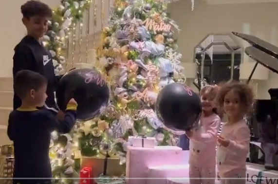 Watch: Ronaldo and partner Rodriguez reveal gender of twins - Daily ...