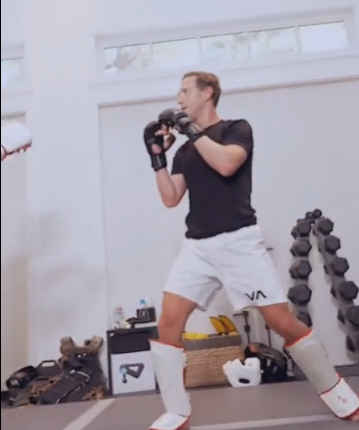 Watch: Mark Zuckerberg displays MMA skills in training clip - Daily ...