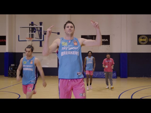 Watch: Rob Loe returns for Perth Wildcats clash - Daily Telegraph NZ