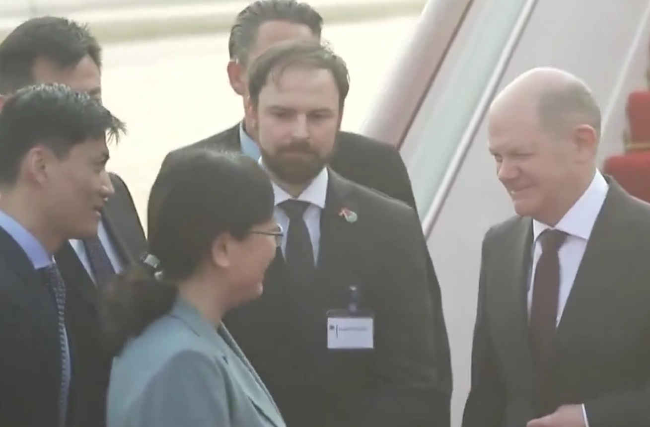 German leader greeted in China by deputy mayor - Daily Telegraph NZ