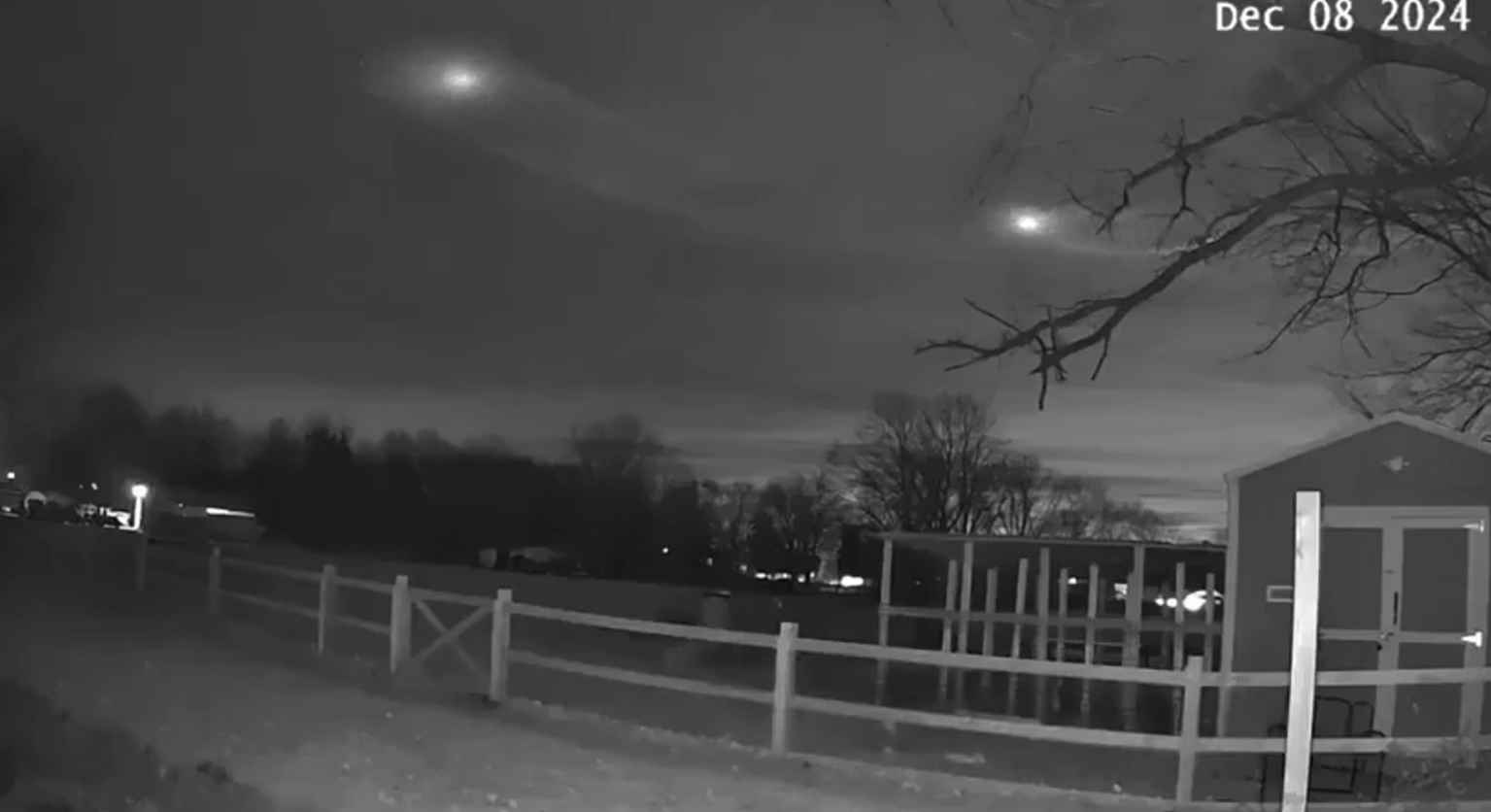 Joe Rogan raises concerns over mysterious drone sightings - Daily ...