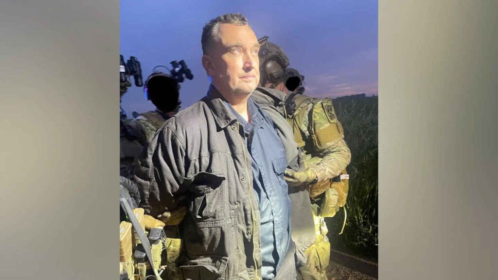 Minnesota lawmaker murder suspect captured after largest manhunt in ...