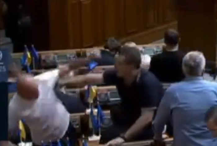 Fistfight breaks out in Ukrainian parliament (Video) - Daily Telegraph NZ