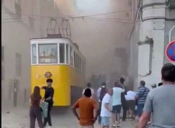 At least 15 dead after world famous tram crashes in Lisbon (Video ...
