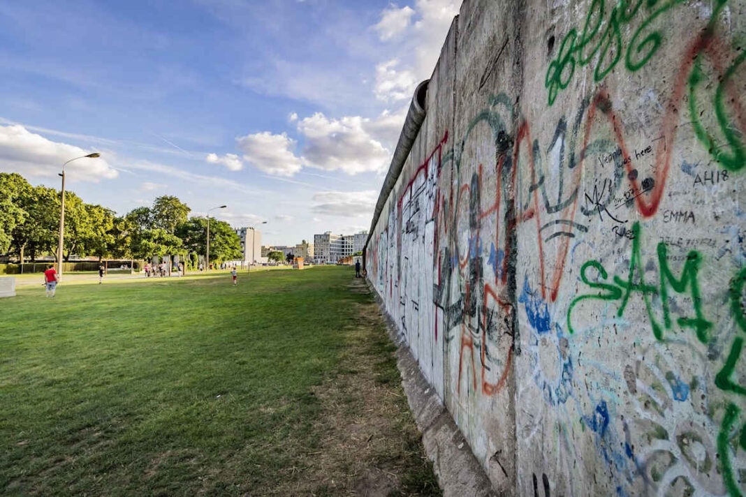 Germany has a new Berlin Wall - Daily Telegraph NZ