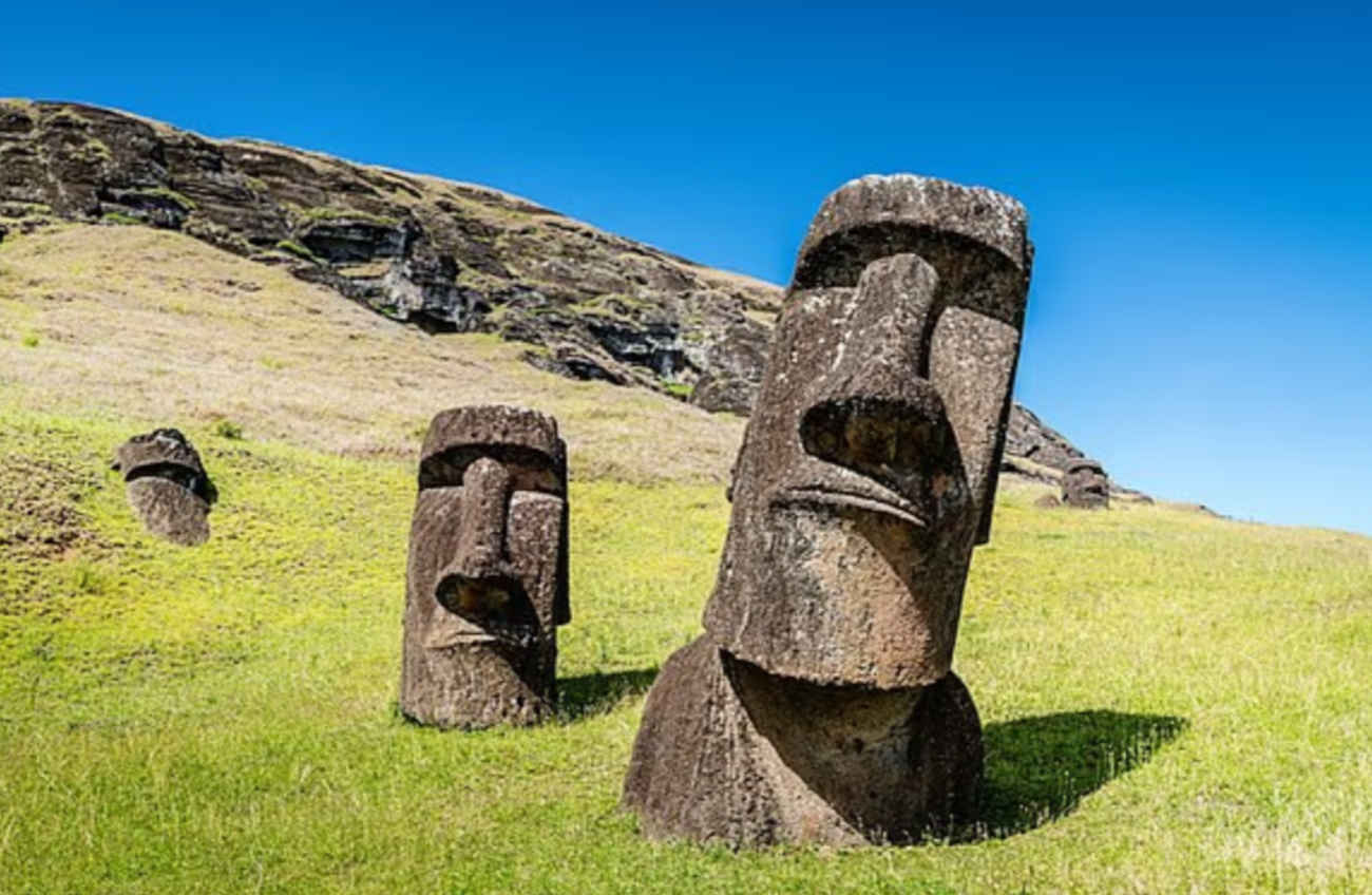 New 3D model reveals Easter Island’s stone giants were crafted by ...