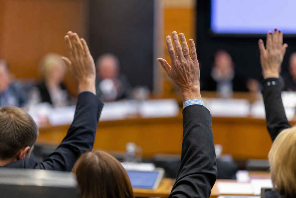 Government moves to restrict Council committee voting to elected ...