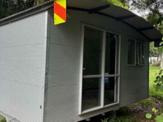 Hastings police looking for stolen cabin - Daily Telegraph NZ